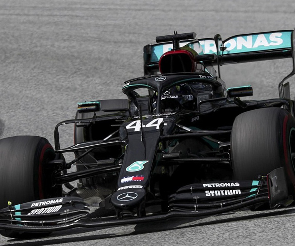 HAMILTON AGRANDA SU HISTORIA EN LA FÓRMULA 1 - La Carretera