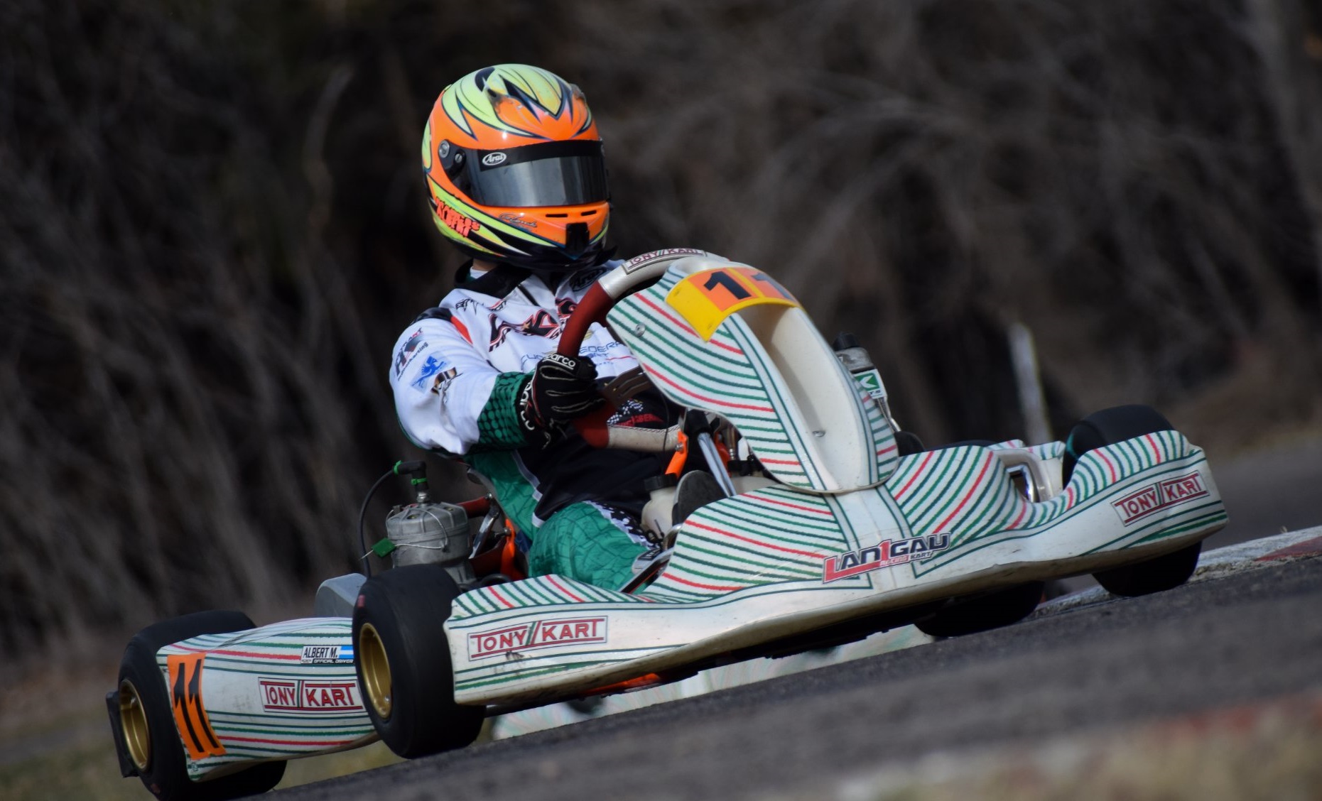 ALBERT, EL DUEÑO DEL PRO KART EN LA ISLA JORDÁN - La Carretera